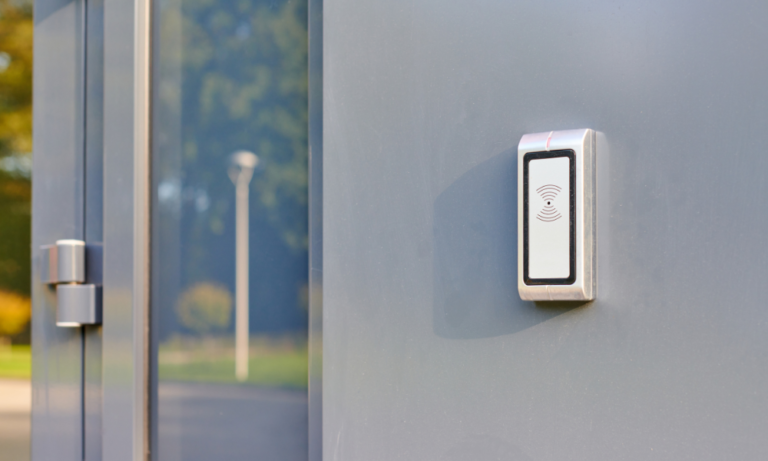 RFID Vehicle Tracking System